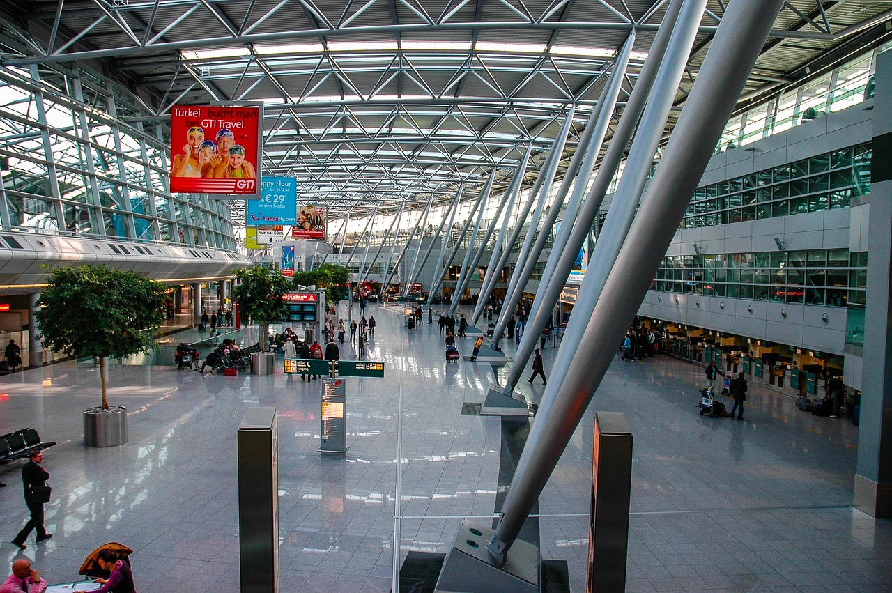EuroAirport Basel-Mulhouse-Freiburg : l’aéroport trinational en Grand Est
